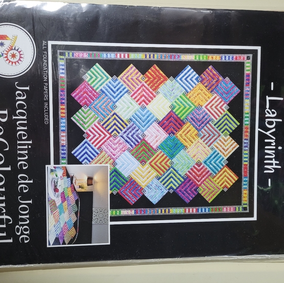 Be Colorful | Other | Jacqueline De Jonge Labrinyth Quilt Pattern ...